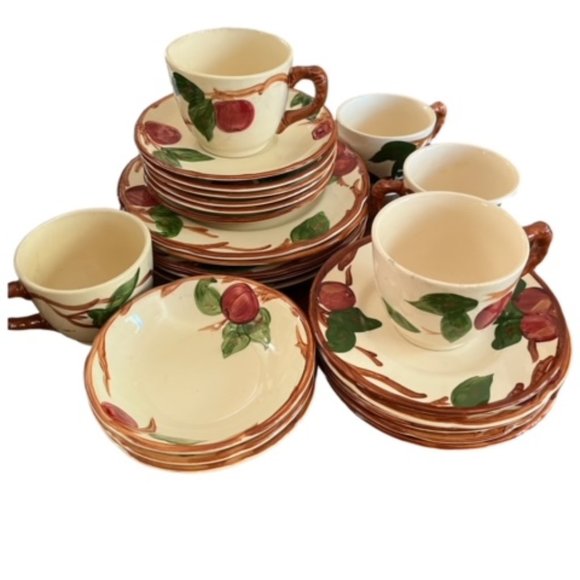 Franciscan | Dining | Franciscan Apple Ware | Poshmark